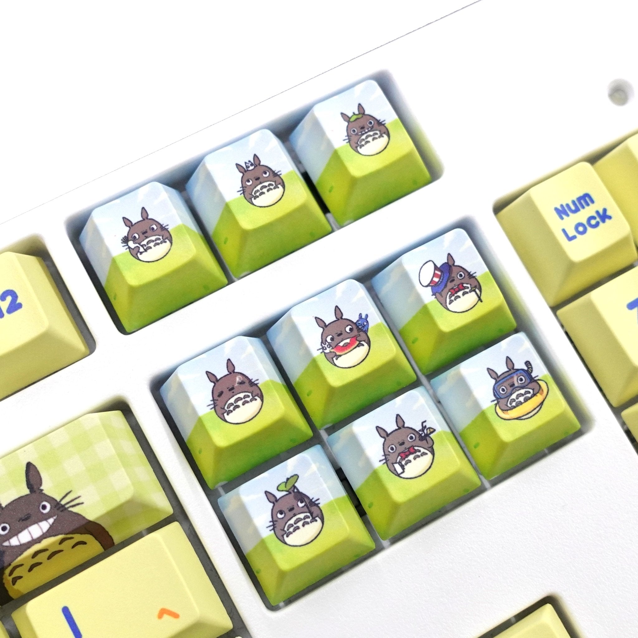 My Neighbor Totoro Keycaps – Fandomaniax